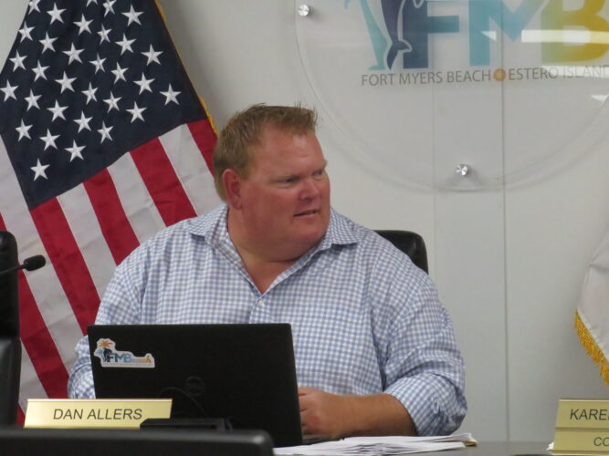 Mayor suggests new charges for Fort Myers Beach visitors to address ...
